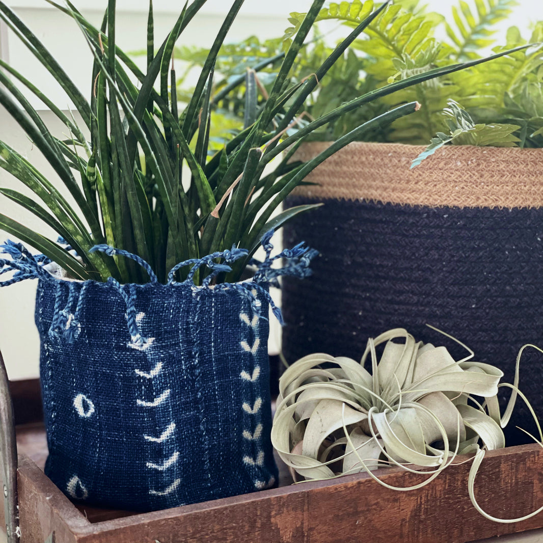 THE GIFT SHOP – EVERAND